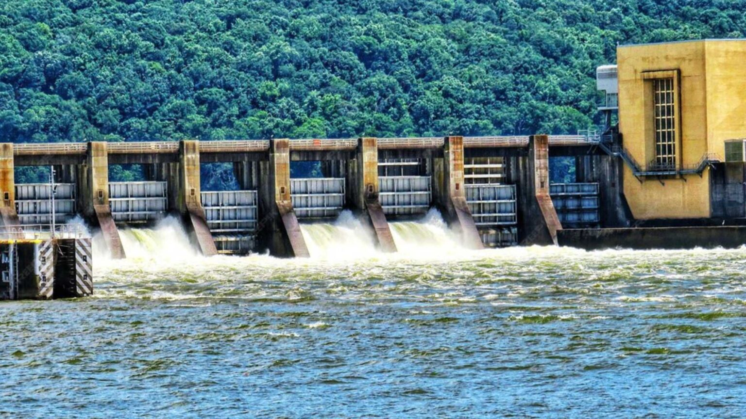 Hydropower: The World's Largest Source of Renewable Energy - Niche ...